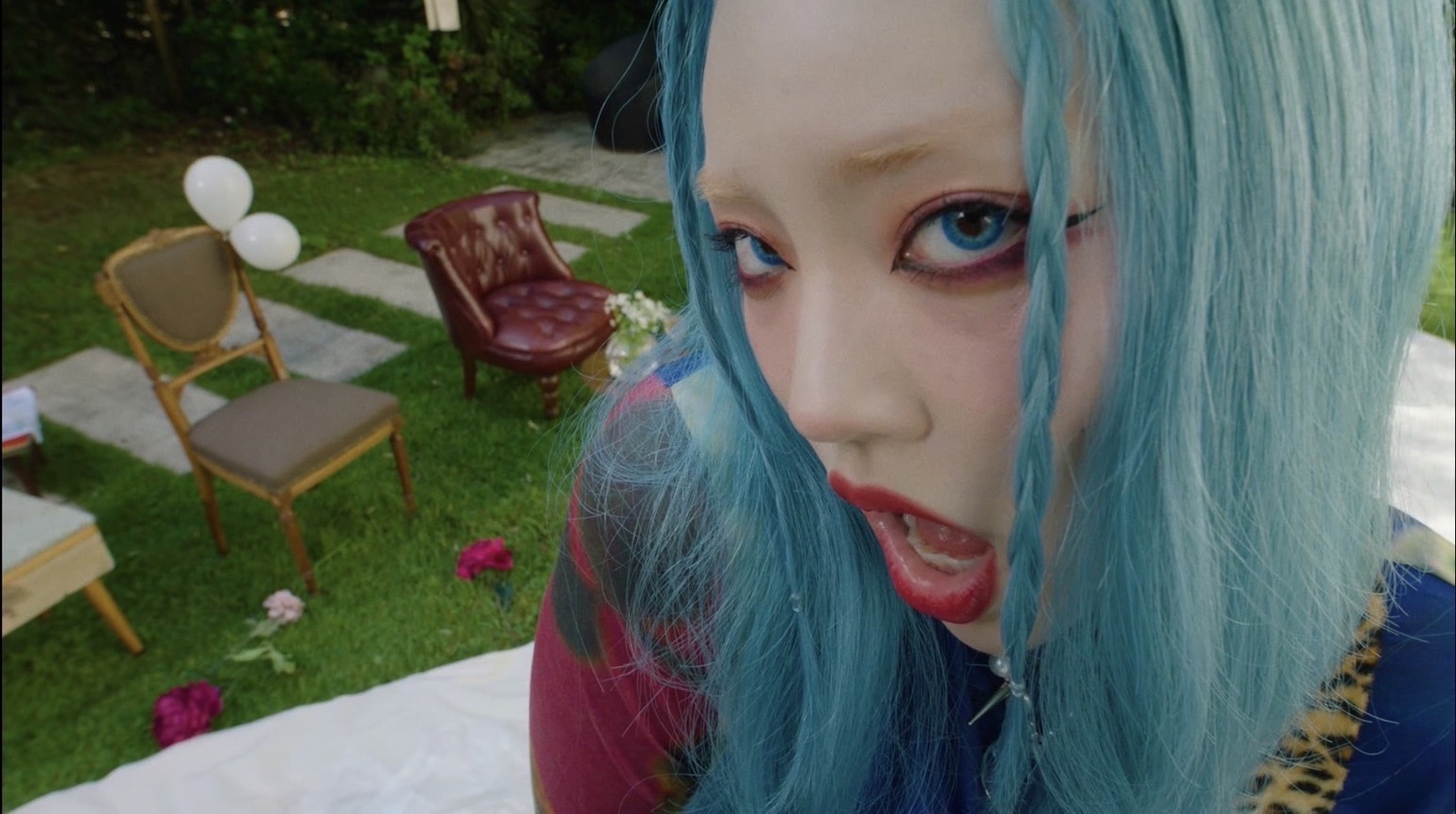 「Mirror」MV公開｜CHANMINA OFFICIAL SITE